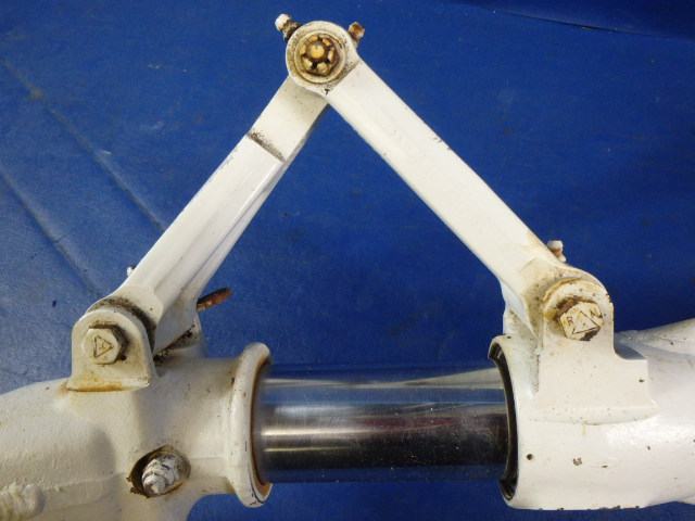 Cessna NPN MAIN LANDING GEAR STRUT ASSEMBLY - RH